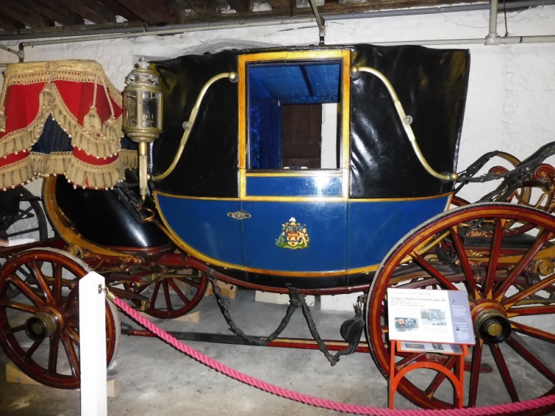 Landau » Carriages of Britain